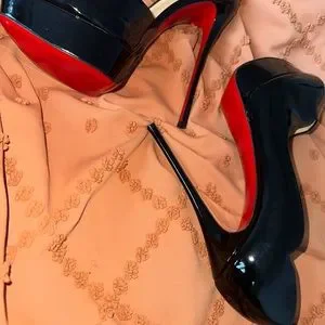 Christian Louboutin | Shoes | Christian Louboutin Round Chick Alta ...